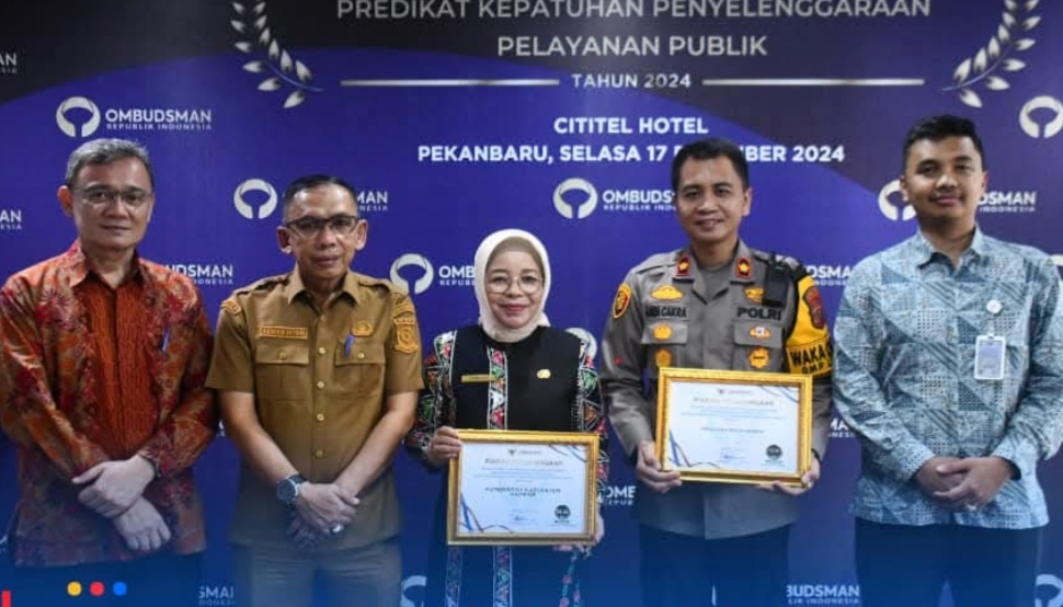 Pemerintah Kabupaten Kampar Raih Penghargaan Atas Kepatuhan Penyelenggaraan Pelayanan Publik ...