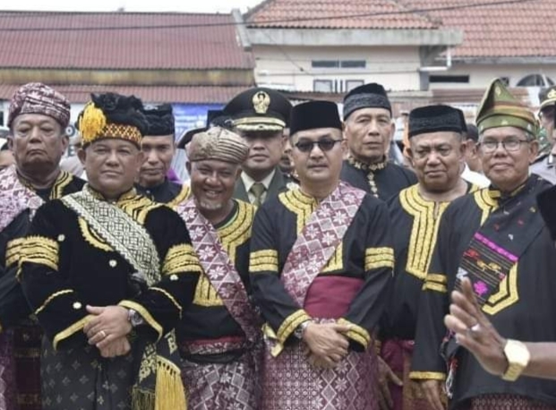 Firdaus Dinobatkan Sebagai Datuok Sinaro Persukuan Melayu Kenegerian ...